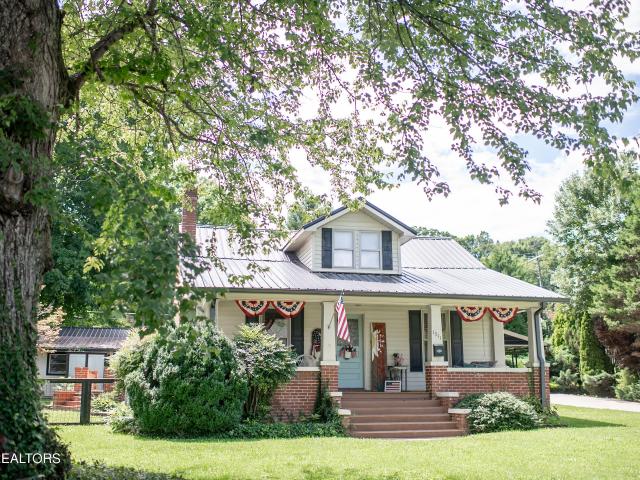 1311 N Main St