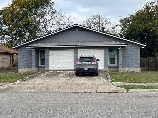 1311 Barbara Dr, San Marcos, TX 78666