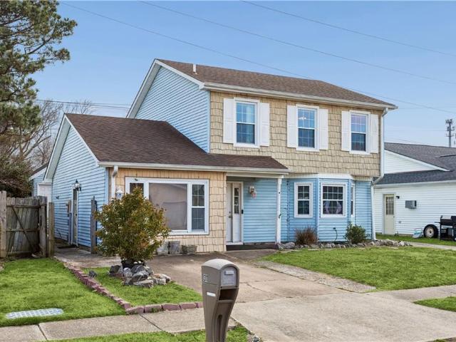 1311 Chickadee LN