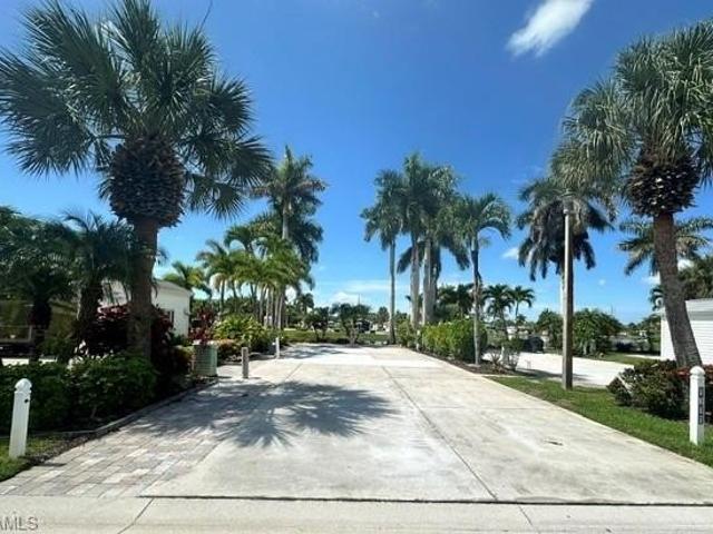 1311 Diamond Lake Cir Lot 42, Naples, FL 34114