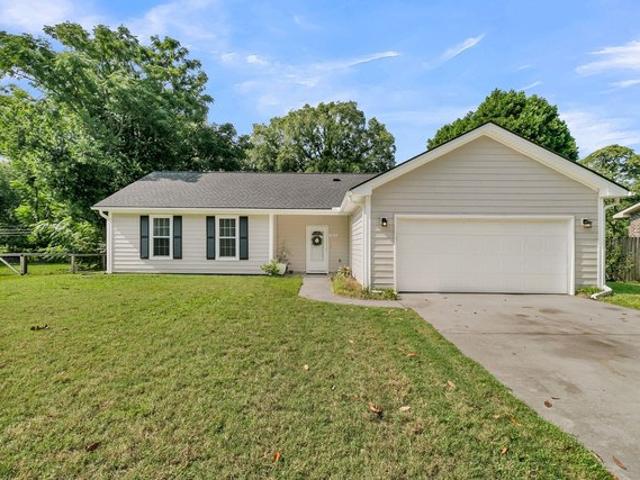 1311 Driftwood Dr, Charleston, SC 29412