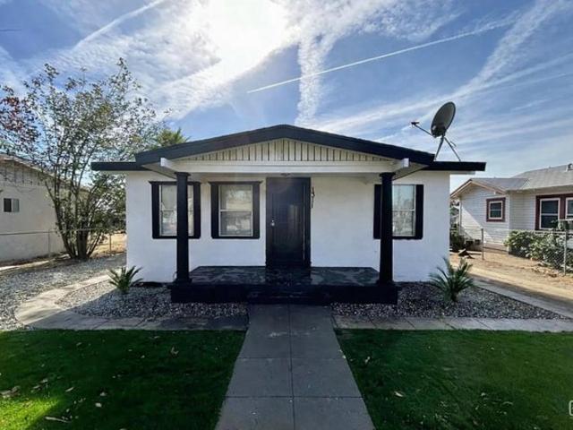 1311 E 18th St, Bakersfield, CA 93305