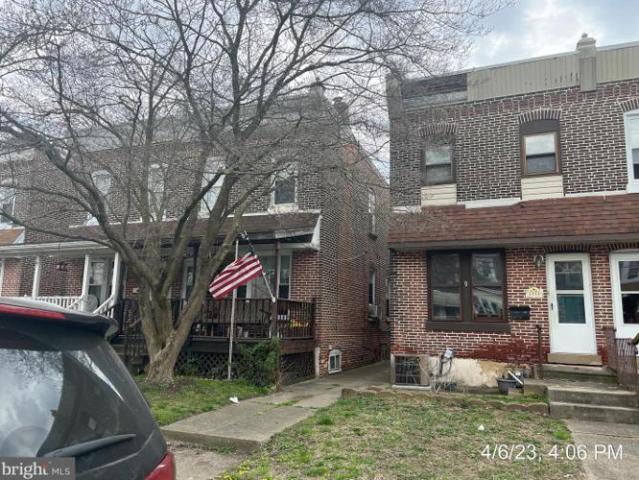 1311 E 9th St, Crum Lynne, PA 19022