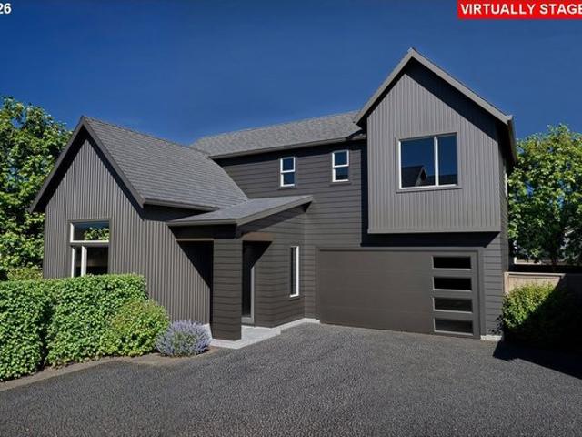 1311 E Luna St, Newberg, OR 97132