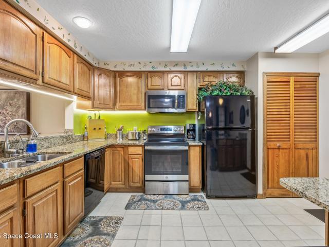1311 Island Green Dr NE, Unit B212, Palm Bay, FL 32905 | MLS #1059