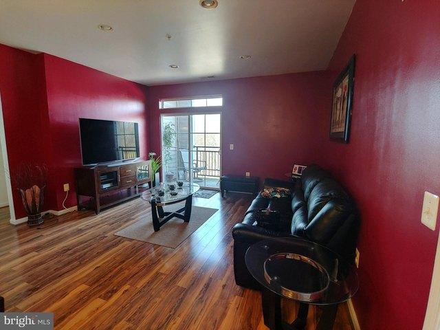 1311 Karen Blvd Apt 302, Capitol Heights, MD 20743