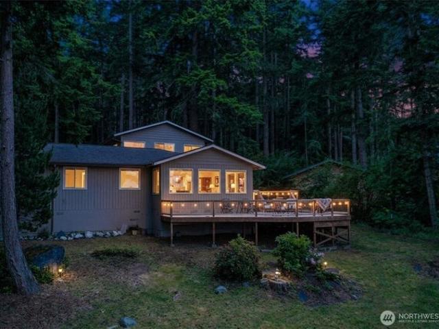 1311 Lopez Rd, Lopez Island, WA 98261