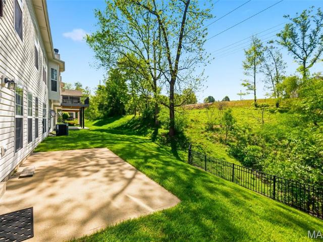 1311 Pine Bluff Dr, St. Charles, MO 63304 | MLS #26011