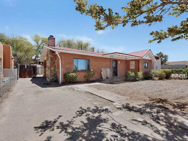 1311 S Saint Francis
