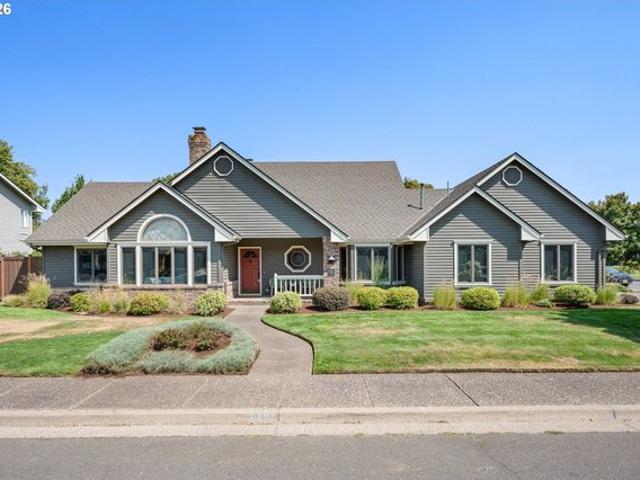 1311 Victorian Way, Eugene, OR 97401