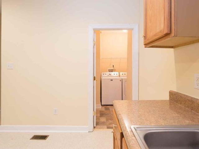 1311 W Leigh St. Duplex 3 Bedroom Apartment for Rent at 13111/2AWLeighSt, Richmond, VA 23220 The Fan