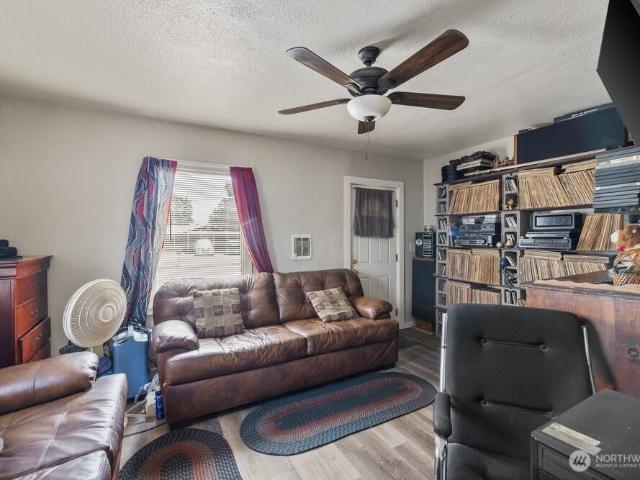 1311 W Mead Avenue