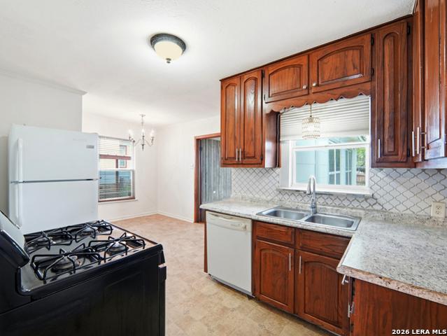 1311 W Rosewood Ave