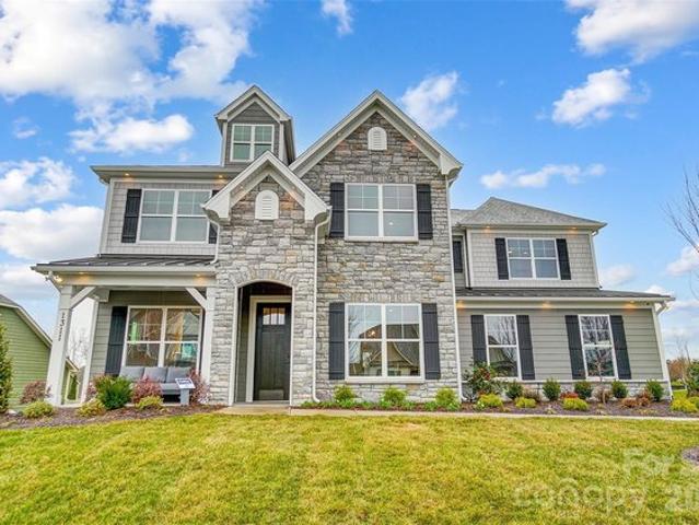 1311 Wiggins Dr, Gastonia, NC 28054