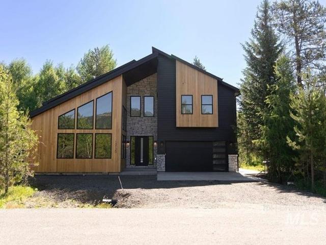 13120 Crane Shore Dr, Donnelly, ID 83615