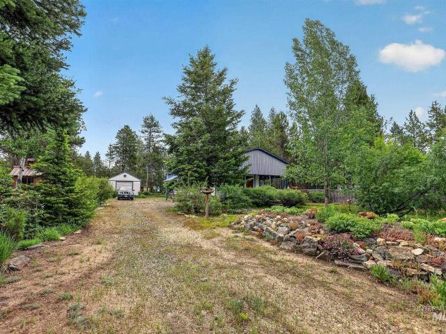 13122 Tucker Rd