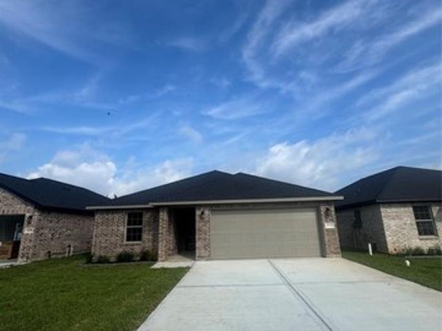 13122 Lake Conroe Bay Rd, Willis, TX 77318
