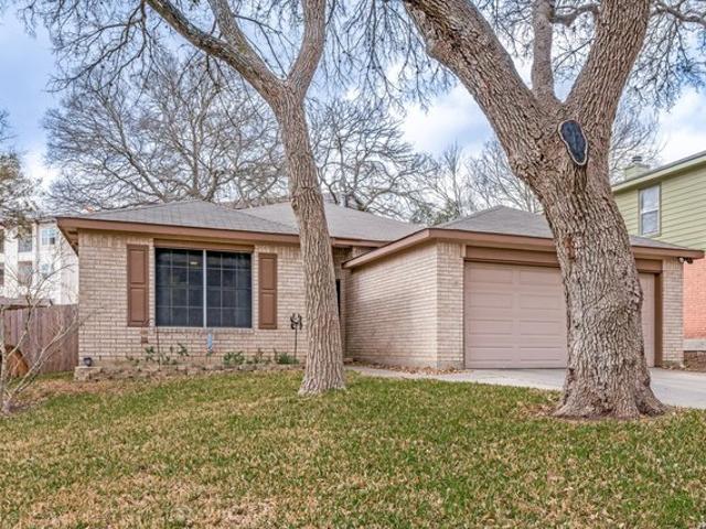 13127 Almond Bend Dr, Universal City, TX 78148