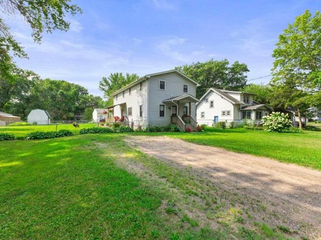 13125 Sylvan Ave, Lindstrom, MN 55045