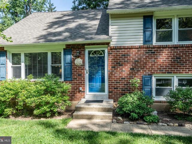 1312 Mary Jane Lane