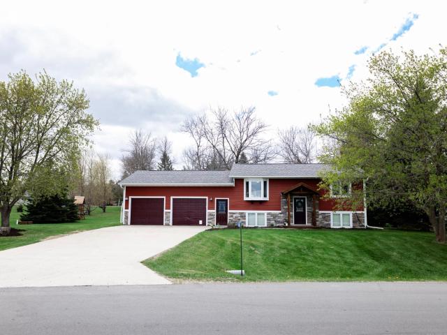 1312 Moorstone Drive NE