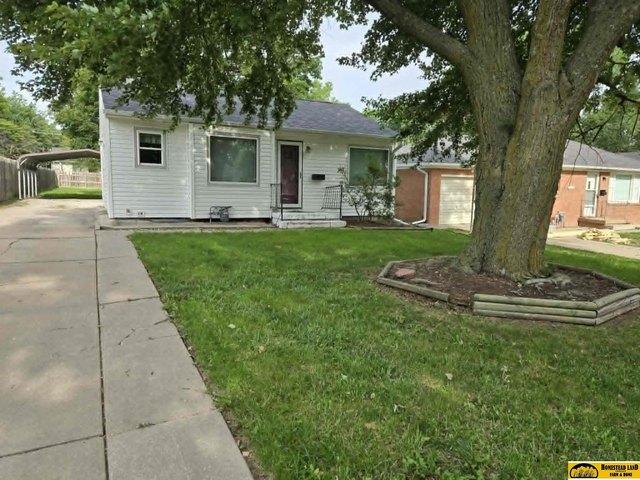 1312 N 10th St, Beatrice, NE 68310