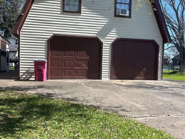 1312 N Avenue R, Freeport, TX 77541 | MLS #42072 | Compass