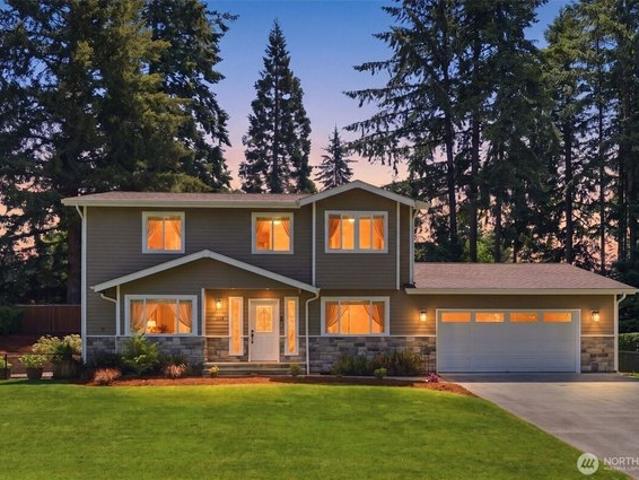 1312 Adams St, Steilacoom, WA 98388