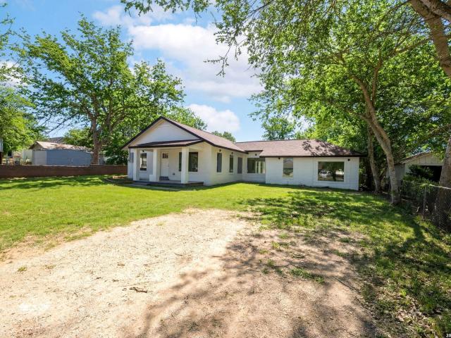 1312 C St, Floresville, TX 78114 | MLS #1942 | Compass