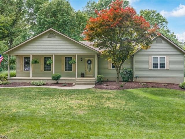 1312 Evelyn Ln, Akron, OH 44306