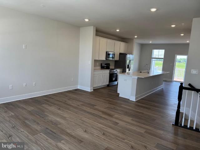 1312 Lake Lucerne Ln