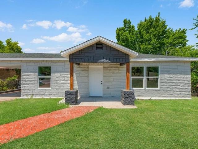 1312 Lindsey St, Fort Worth, TX 76105