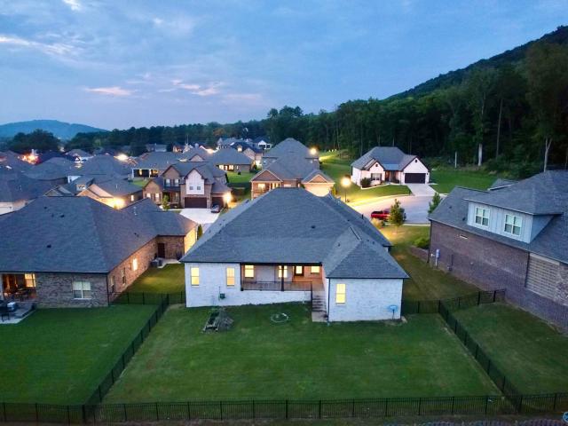 1312 Pecan Point Way