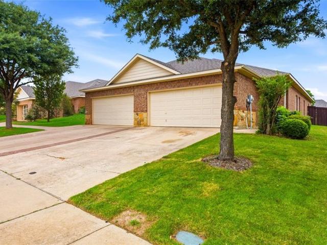 1312 Piedmont Dr, Mansfield, TX 76063