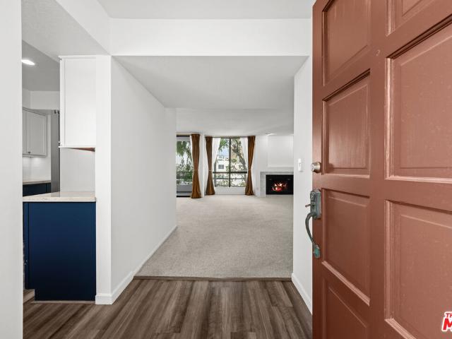1312 S Saltair Ave, Unit 215, Los Angeles, CA 90025 | MLS #25617 | Compass