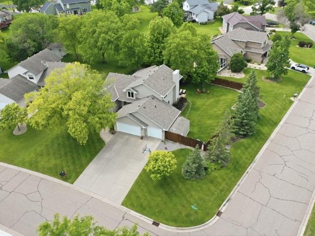 1312 th Ave N, Plymouth, MN 55442