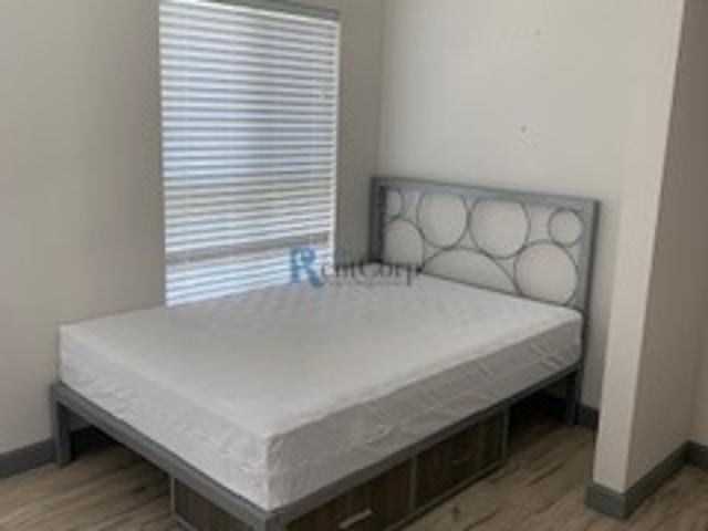 1312 258A Sunview St, 2 beds, 1 full bath