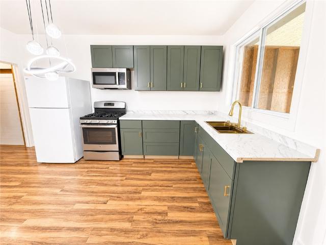 1312 2nd Ave