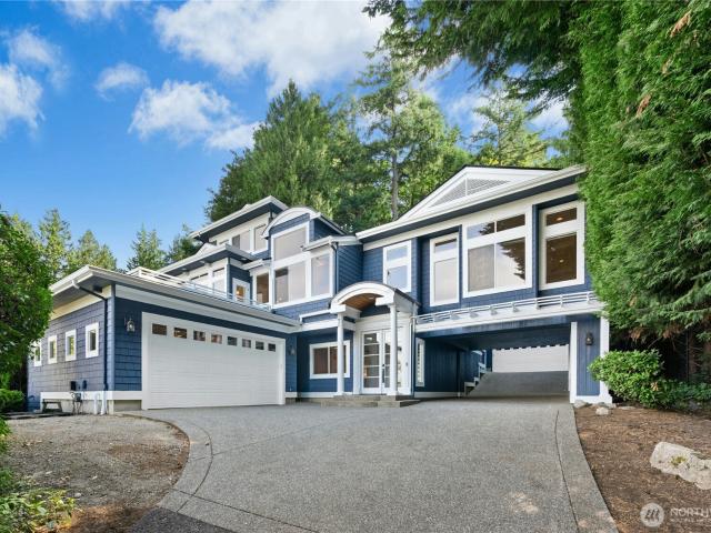 13130 Holmes Point Drive NE