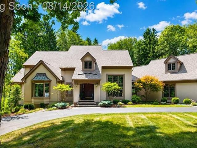 13130 Pine Meadow Dr, Tyrone Township, MI 48430