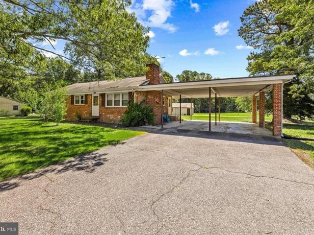 13130 Round Hill Rd, King George, VA 22485