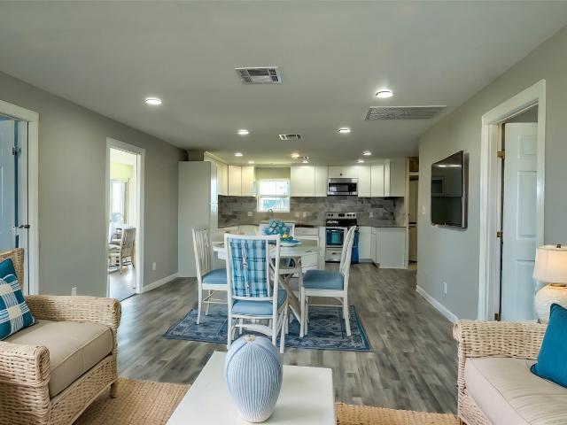 13131 Buccaneer Parkway