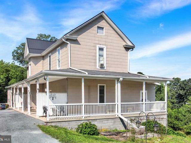 13134 Pen Mar Rd, Waynesboro, PA 17268