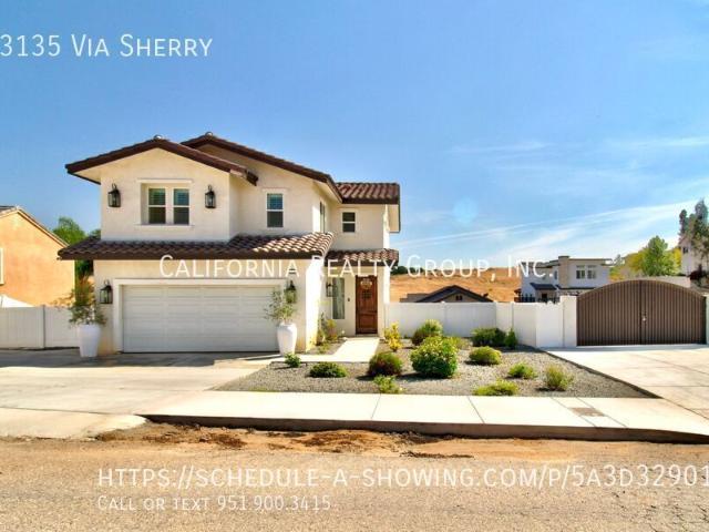 13135 Via Sherry, 3 beds, 2 full and 1 half baths
