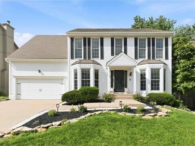 13135 Kessler St, Overland Park, KS 66213