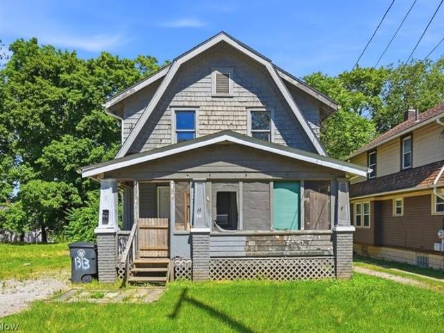 1313 Manchester Rd, Akron, OH 44307