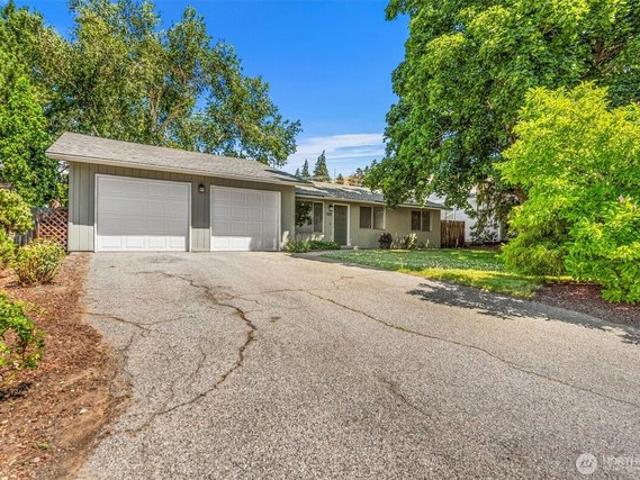 1313 Bel Air Dr, East Wenatchee, WA 98802