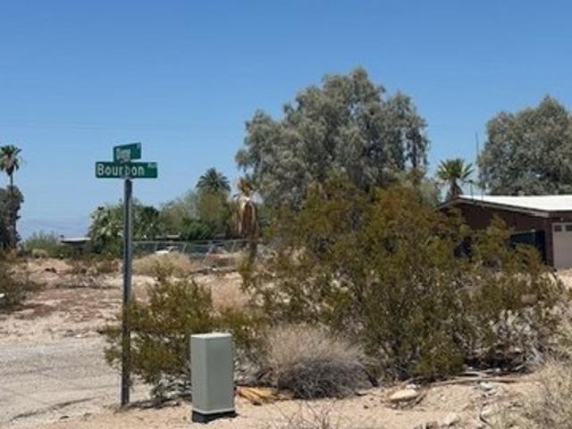 1313 Bourbon Ave, Salton Sea, CA 92274