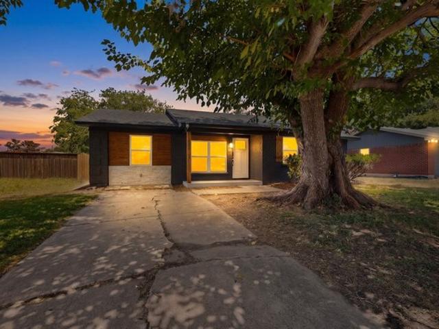 1313 Crockett St, Garland, TX 75040