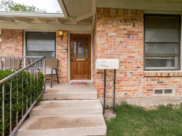 1313 Daisy Lane